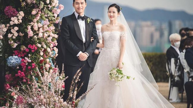 Pasangan Hyun Bin dan Son Ye Jin Umumkan Jenis Kelamin Anak Pertama Mereka Pasangan Hyun Bin dan Son Ye Jin Umumkan Jenis Kelamin Anak Pertama Mereka