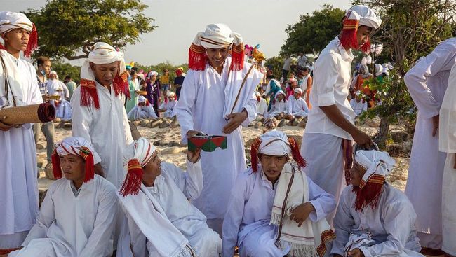Viral, Etnis Muslim Cham Bani Salat Sebulan Sekali