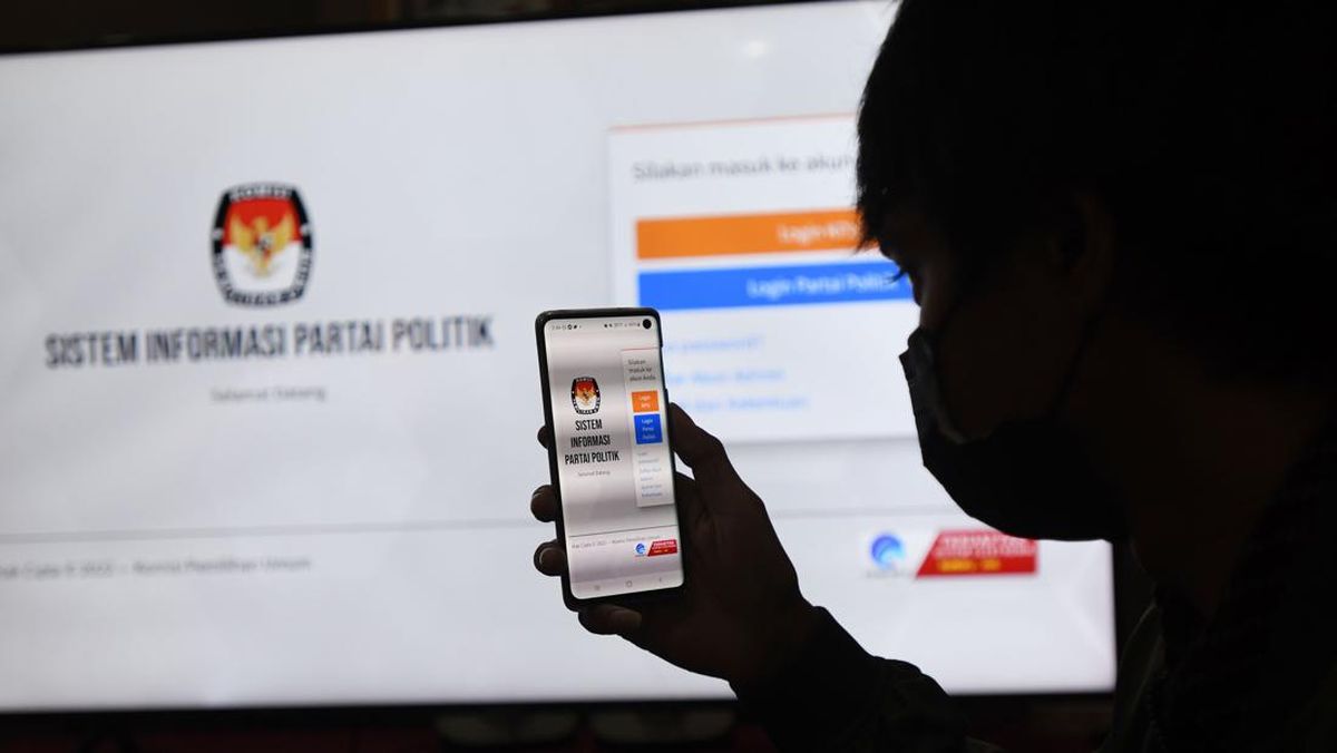 Survei SMRC: Elektabilitas PDIP Masih Tertinggi, PPP dan PAN Terancam