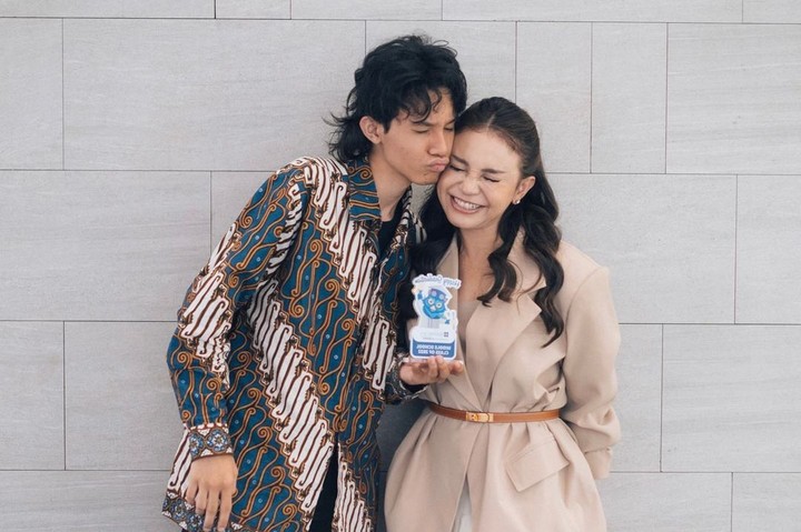 7 Potret Rossa & Putranya yang Baru Lulus SMP, Sudah Remaja Bikin ...