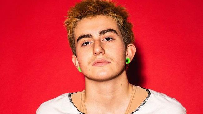 Lirik Lagu SugarCrash! - ElyOtto