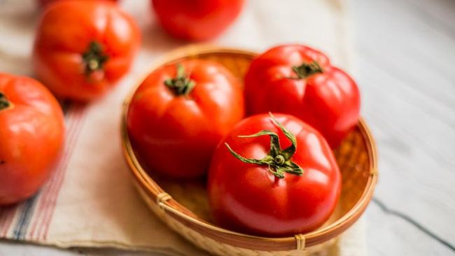 Tomat Bisa Hilangkan Jerawat? Cek Manfaat dan Cara Buat Masker Tomat