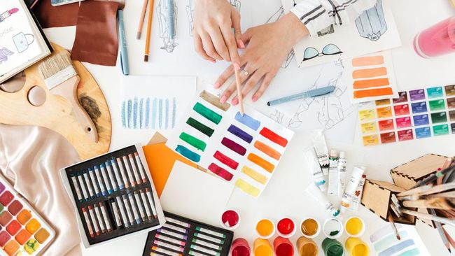 Beri Perubahan Pada Fashion, Intip Zodiak dari 4 Desainer Fashion ...