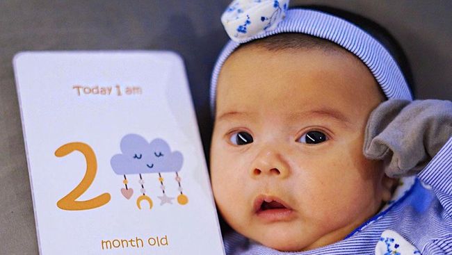 7 Potret Gemasnya Baby Mikhaila, Anak Kedua Eriska Rein Imut dan Lucu ...