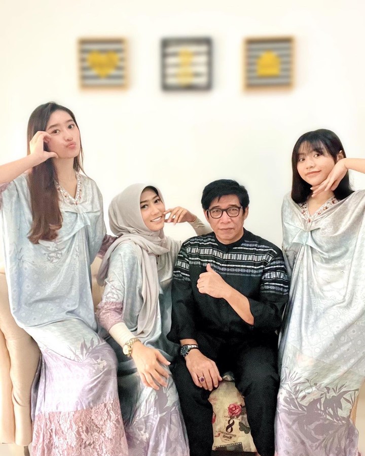 7 Potret Diena Risty Istri Parto Patrio, Dipuji Mirip Boneka Barbie Bun - 1