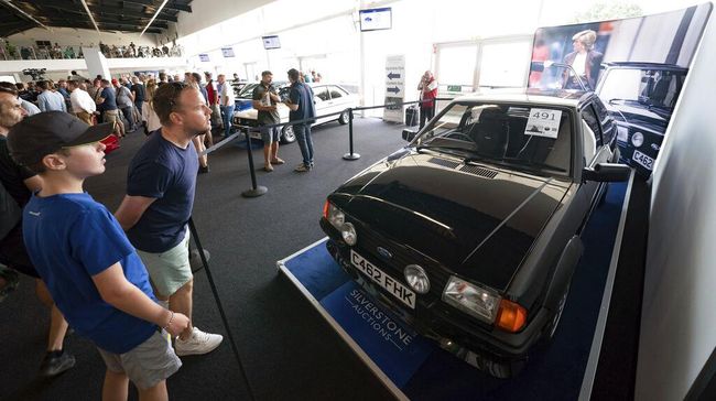 Fokus ke Mobil Listrik, Ford Bakal PHK 3.200 Karyawan di Eropa