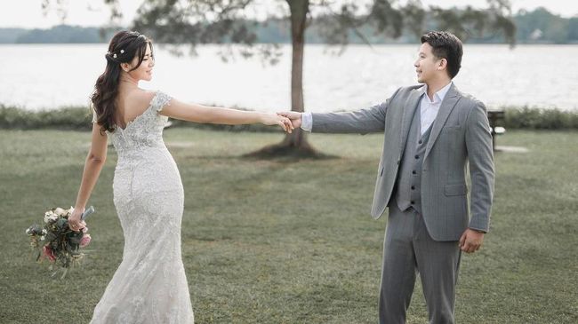 Lepas Status Janda, Dita Fakhrana Cerita Momen Pertama Bertemu Suami Baru