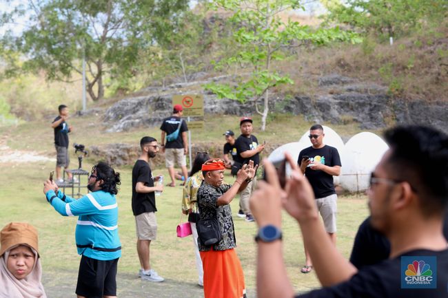 Efek Berantai BBM, Bus Wisata Bali Naikkan Harga Sampai 50% Efek Berantai BBM, Bus Wisata Bali Naikkan Harga Sampai 50%