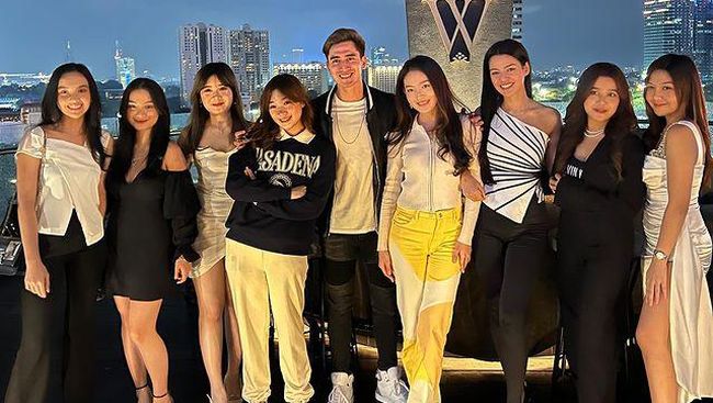 7 Potret Pesta Ultah Verrell Bramasta Dihadiri Natasha Wilona & Livy Renata