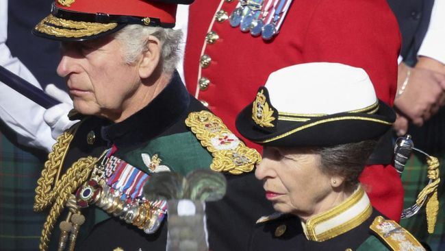 Cetak Sejarah! Putri Anne Jadi Wanita Pertama yang 'Lindungi' Peti Mati ...