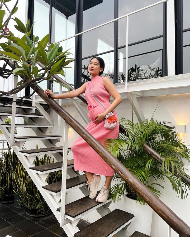 7 Potret Kehamilan Alika Islamadina di Trimester 3, Makin Stylish ...