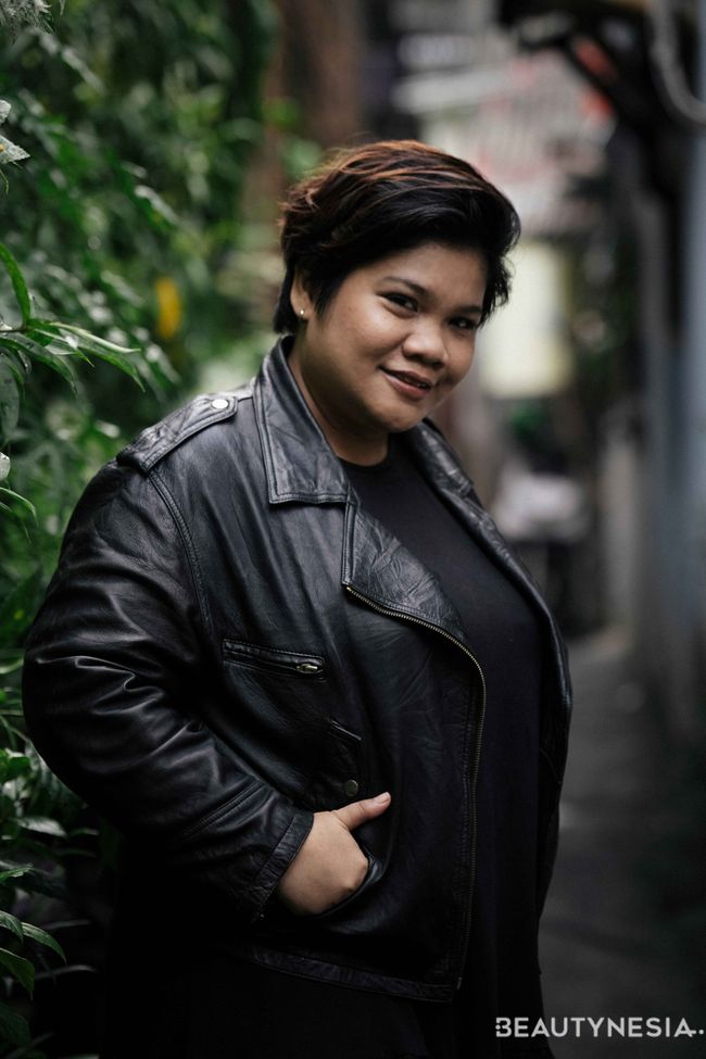 Queen of the Month: Kisah Gloria Elsa Hutasoit, Perias Jenazah Gratis ...