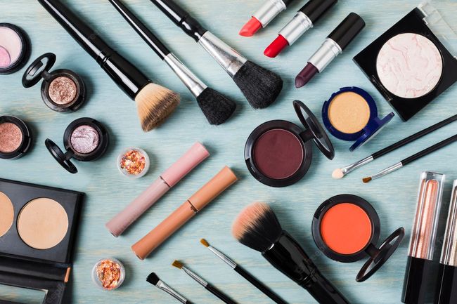 Tak Kalah Berkualitas, 5 Produk Lokal Ini Dinilai Sebagai Dupe Makeup ...