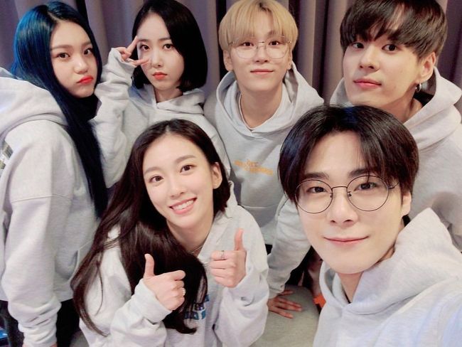 Lingkup Pertemanan Luas, 4 Geng antar Idol K-Pop Ini Populer di ...