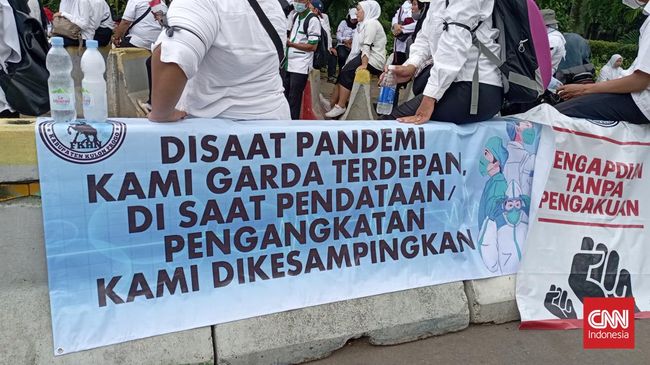 Kemenkes Segera Bahas Nasib Ratusan Ribu Nakes Honorer - Passiontoprofit Kemenkes Segera Bahas Nasib Ratusan Ribu Nakes Honorer - Passiontoprofit
