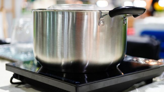 Apa Saja Isi Paket Kompor Listrik yang Dibagikan Gratis?