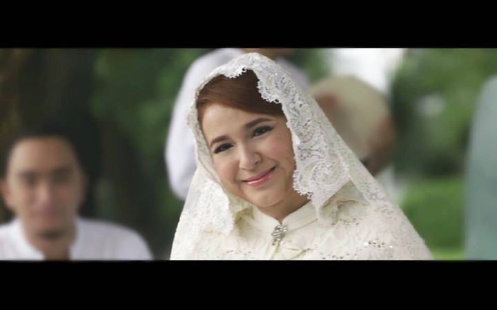 Lama Menghilang Intip 7 Potret Puput Novel Yang Makin Cantik And Awet