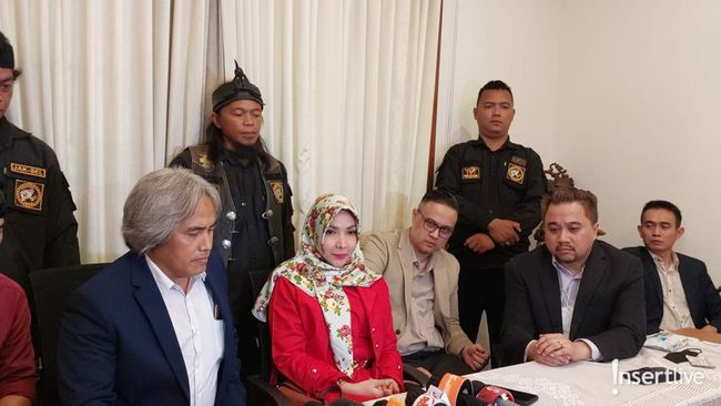 Mantap Bercerai, Roro Fitria Tuntut Andre Irawan Nafkah Anak Rp30 Juta