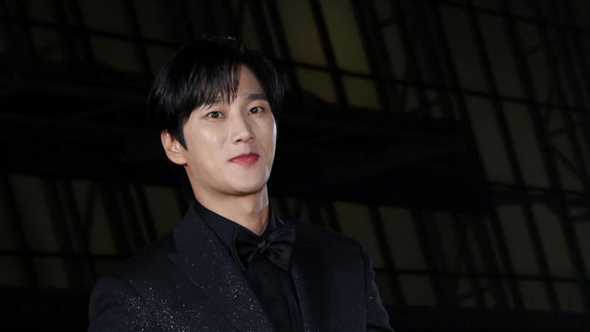 6 Gaya Aktor Tampan Ahn Bo Hyun di Drama Korea Populer, Mana yang Paling Memesona?