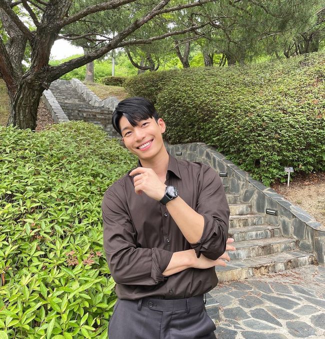 5 Fakta Wi Ha Joon, Choi Do Il di Drama Korea Little Women yang ...