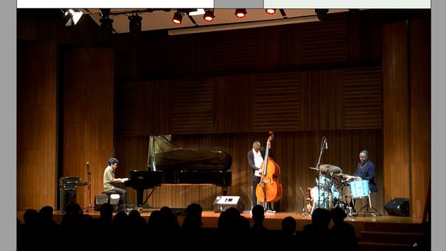Joey Alexander Tampil Memukau dalam Pertunjukan A Jazz Moment