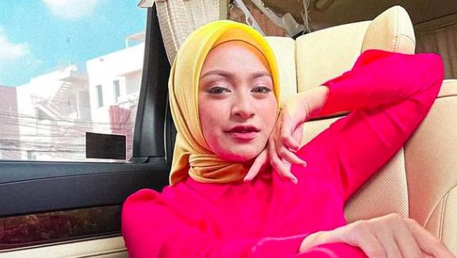 Pamer Kemesraan Bareng Cinta Pertama, Nathalie Holscher & Eks Pacar CLBK?