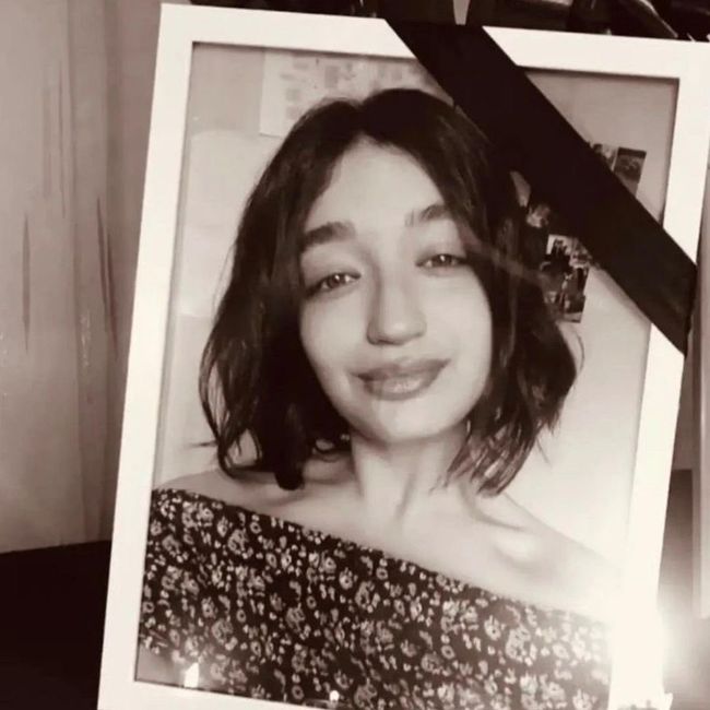 Protes di Iran: YouTuber Perempuan Berusia 16 Tahun Diduga Tewas ...