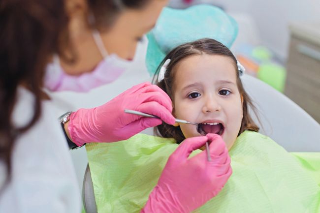 Kapan Anak Mulai Dibawa ke Dokter Gigi? - 2