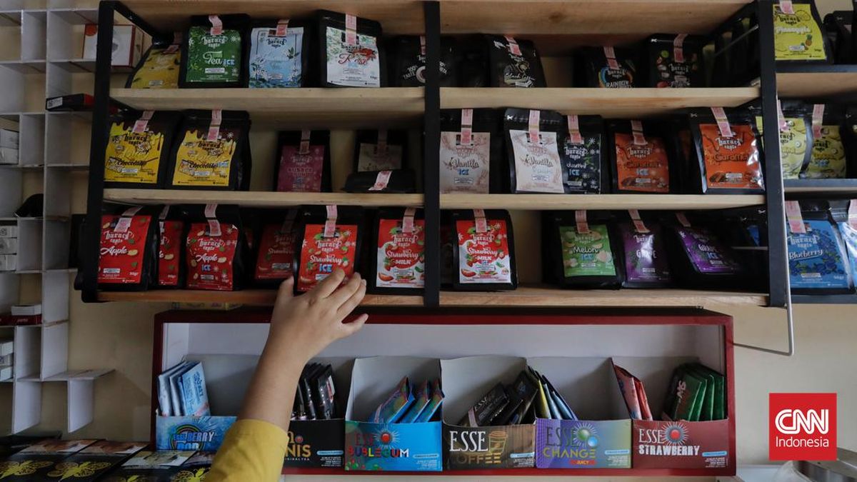 Harga Rokok di Alfamart, Indomaret Hingga Kaki Lima Resmi Naik