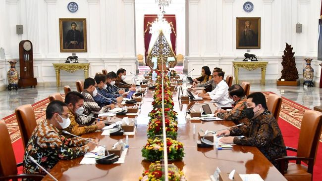 Kata Hasto PDIP Kabinet Jokowi Sedang 'Panas', Istana Buka Suara