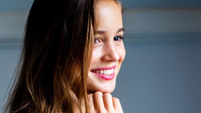 Mengenal Alba Baptista, Kekasih 'Captain America' yang Pernah Mengajar ...