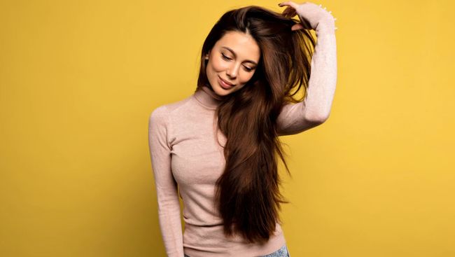 6 Cara Membuat Rambut Tumbuh Lebih Cepat dan Sehat Secara Alami