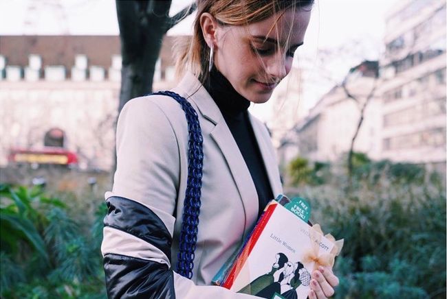 Selain Kacamata Fashion Items Ini Buat Kamu Terlihat Lebih Cerdas ...