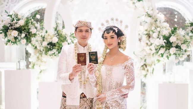 7 Potret Pernikahan Glenca Chysara dan Rendy John, Pemeran Sinetron ...