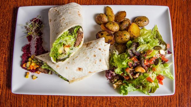 9 Ide Menu Makan Siang untuk Diet yang Enak, Bisa Makan Kebab Bun