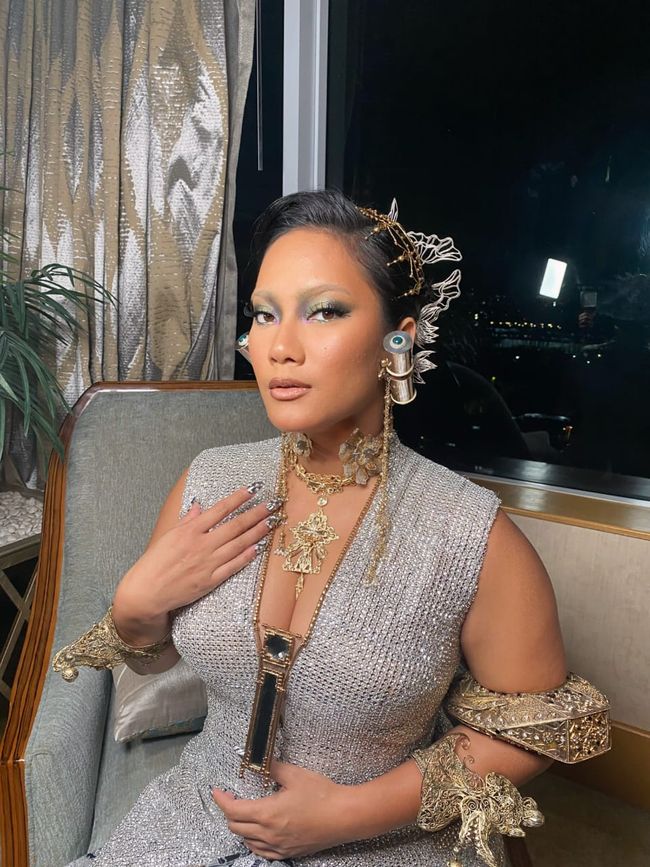 Tara Basro Tampil Fierce Dan Flawless Di Ffi 2022 Ini Sosok Di Balik