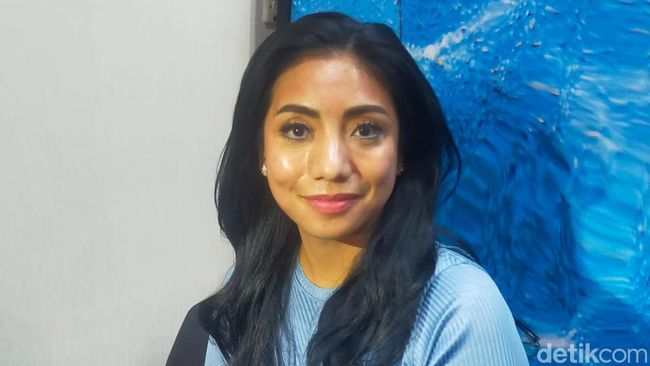 Cerai dari Suami Asal Turki, Siti KDI Disebut Dekati Pria Bule