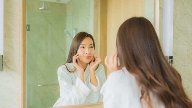 5 Langkah Rutinitas Skincare Di Pagi Hari Untuk Wajah Bersih Dan Sehat