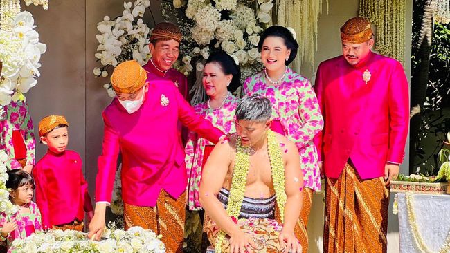 Rangkaian dan Makna Prosesi Adat Jawa di Pernikahan Kaesang-Erina