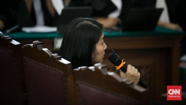 Putri Candrawathi Menangis Saat Ceritakan Momen Pemeriksaan Poligraf Putri Candrawathi Menangis Saat Ceritakan Momen Pemeriksaan Poligraf