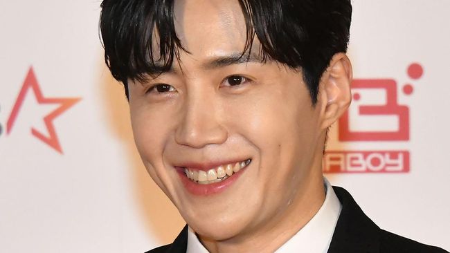 Potret Menawan Selebriti Korea di Asia Artist Awards 2022, Kim Seon Ho ...