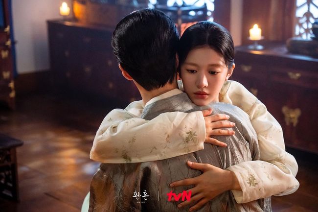 5 Momen Jin Bu Yeon & Jang Wook di Drakor Alchemy of Souls 2 yang Bikin Baper