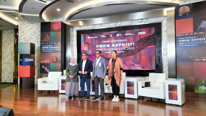 Bawa UMKM Mendunia, BRI Menggelar UMKM EXPO(RT) Brilianpreneur 2022 Bawa UMKM Mendunia, BRI Menggelar UMKM EXPO(RT) Brilianpreneur 2022