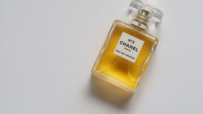 Parfum Perempuan Terbaik Versi Selebriti, dari Favoritnya Olivia ...
