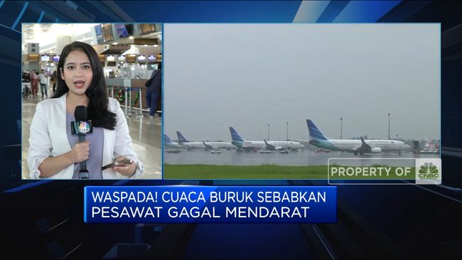 Video: Waspada! Cuaca Buruk Sebabkan Pesawat Gagal Mendarat