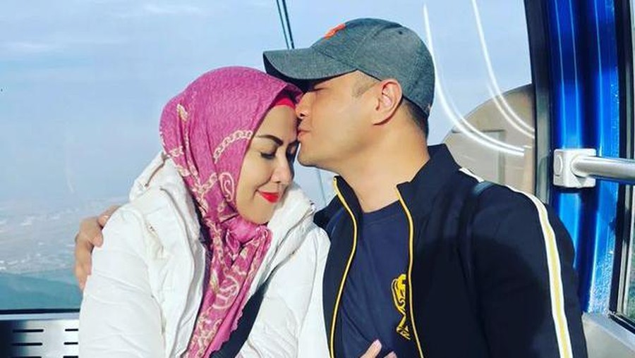 Laporkan KDRT, Venna Melinda Hapus Foto Bareng Ferry Irawan di IG Laporkan KDRT, Venna Melinda Hapus Foto Bareng Ferry Irawan di IG
