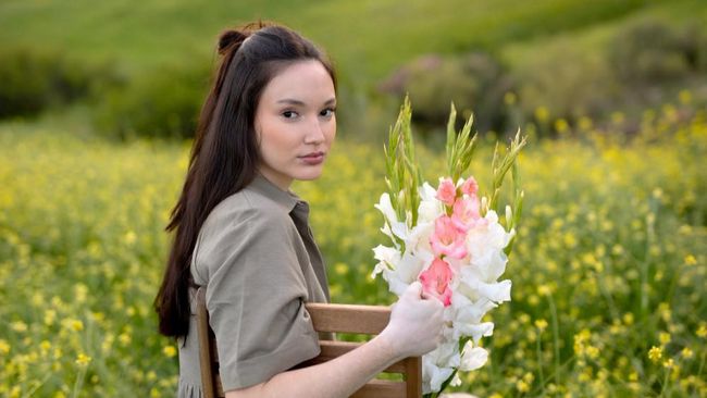 5 Makna Bunga Snowdrop dan Carnation yang Gambarkan Karakter Kelahiran ...