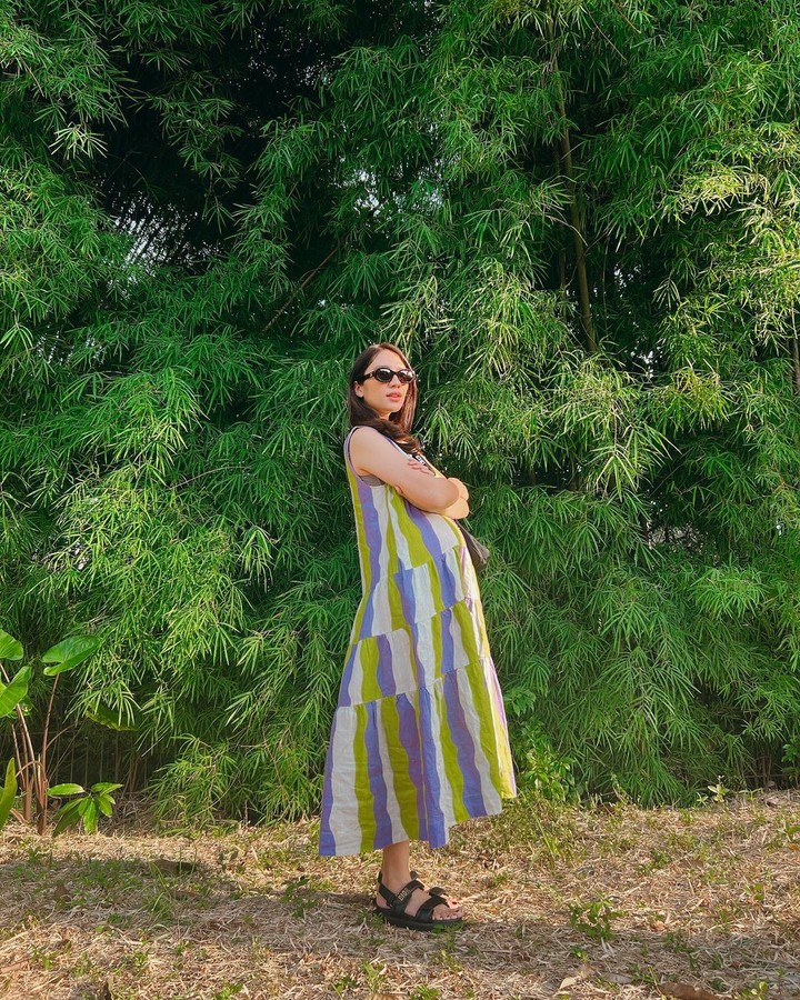 7 Potret Kebahagiaan Acha Sinaga Telah Lewati Masa Mual & Muntah Hamil ...