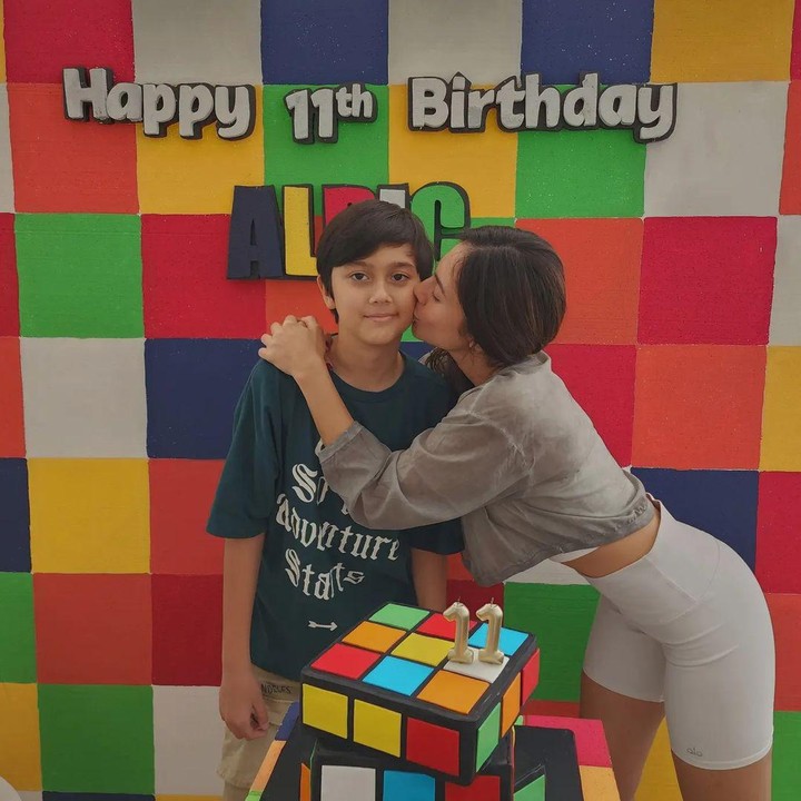 7 Potret Jeremiah, Putra Wulan Guritno yang Mulai Curi Perhatian - Foto 1 7 Potret Jeremiah, Putra Wulan Guritno yang Mulai Curi Perhatian - Foto 1