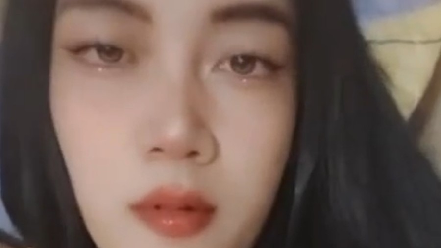 Viral! Ayu Ozawa, TKW di Taiwan Diduga Lakukan Hubungan Intim dengan ... Viral! Ayu Ozawa, TKW di Taiwan Diduga Lakukan Hubungan Intim dengan ...